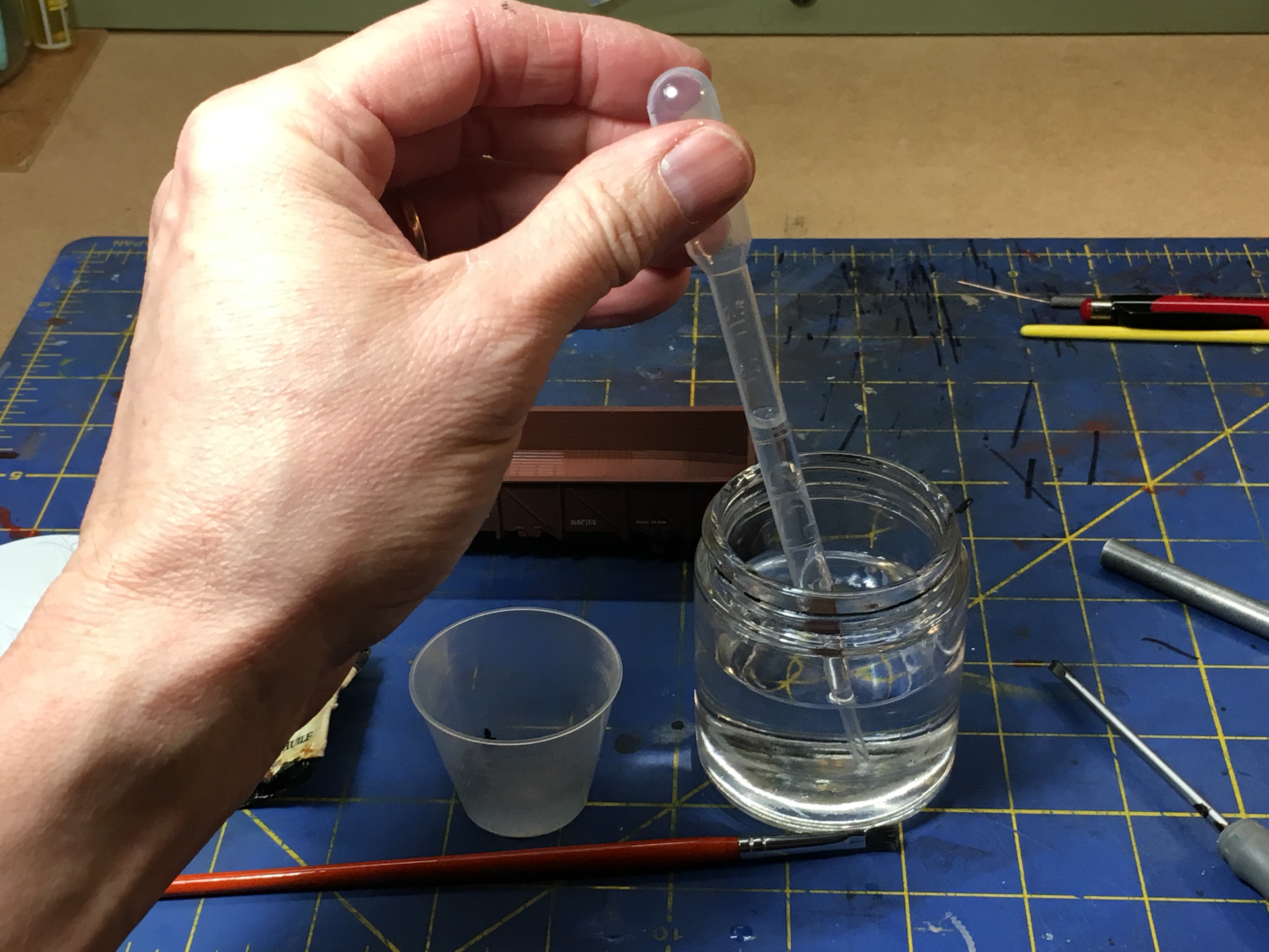 No. 84: Weathering Models with an Artist’s Oil Wash – Railroad ...