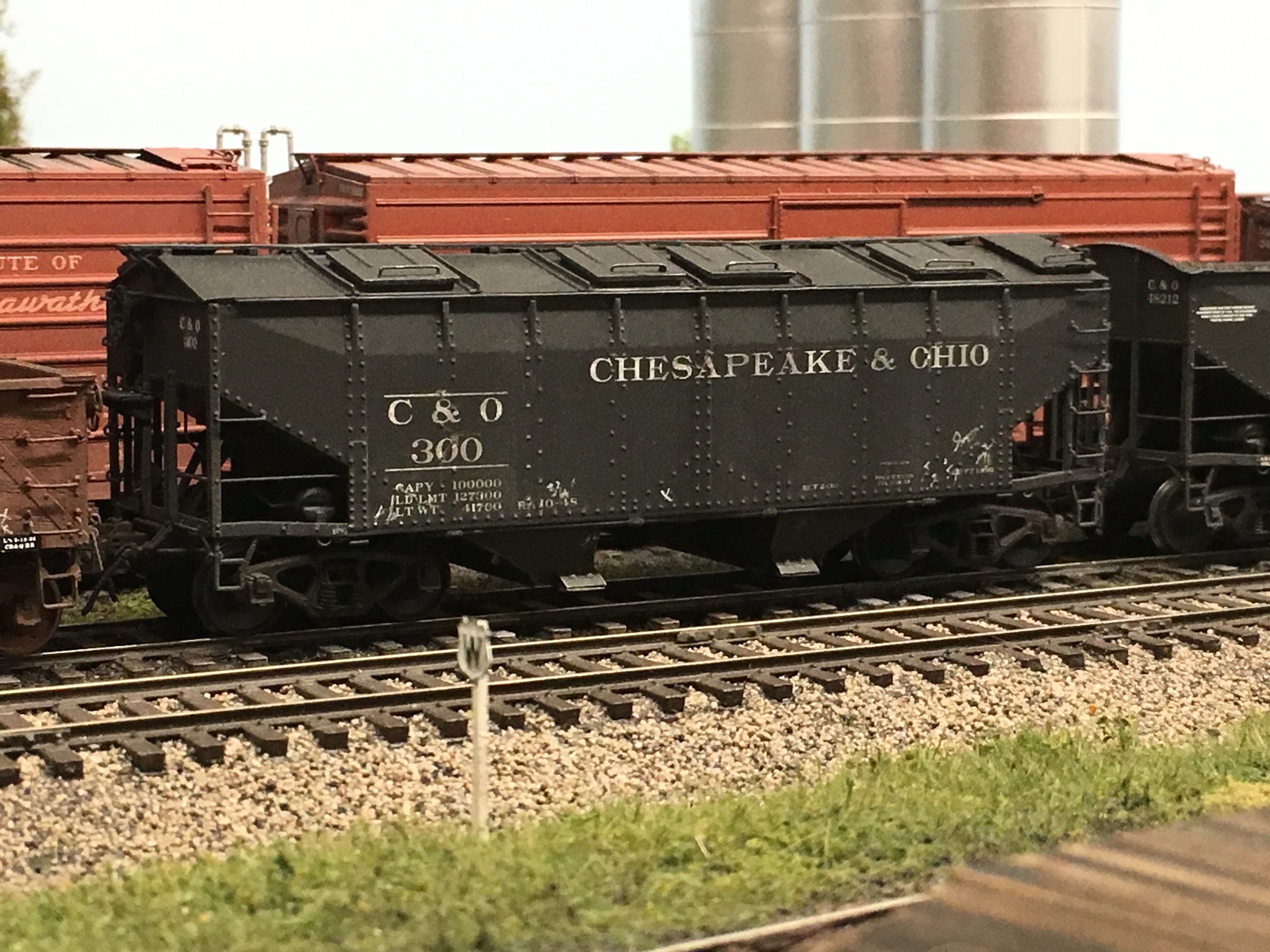 No. 86: C&O 300-class Rebuilt Covered Hopper – Railroad Prototype Modeler