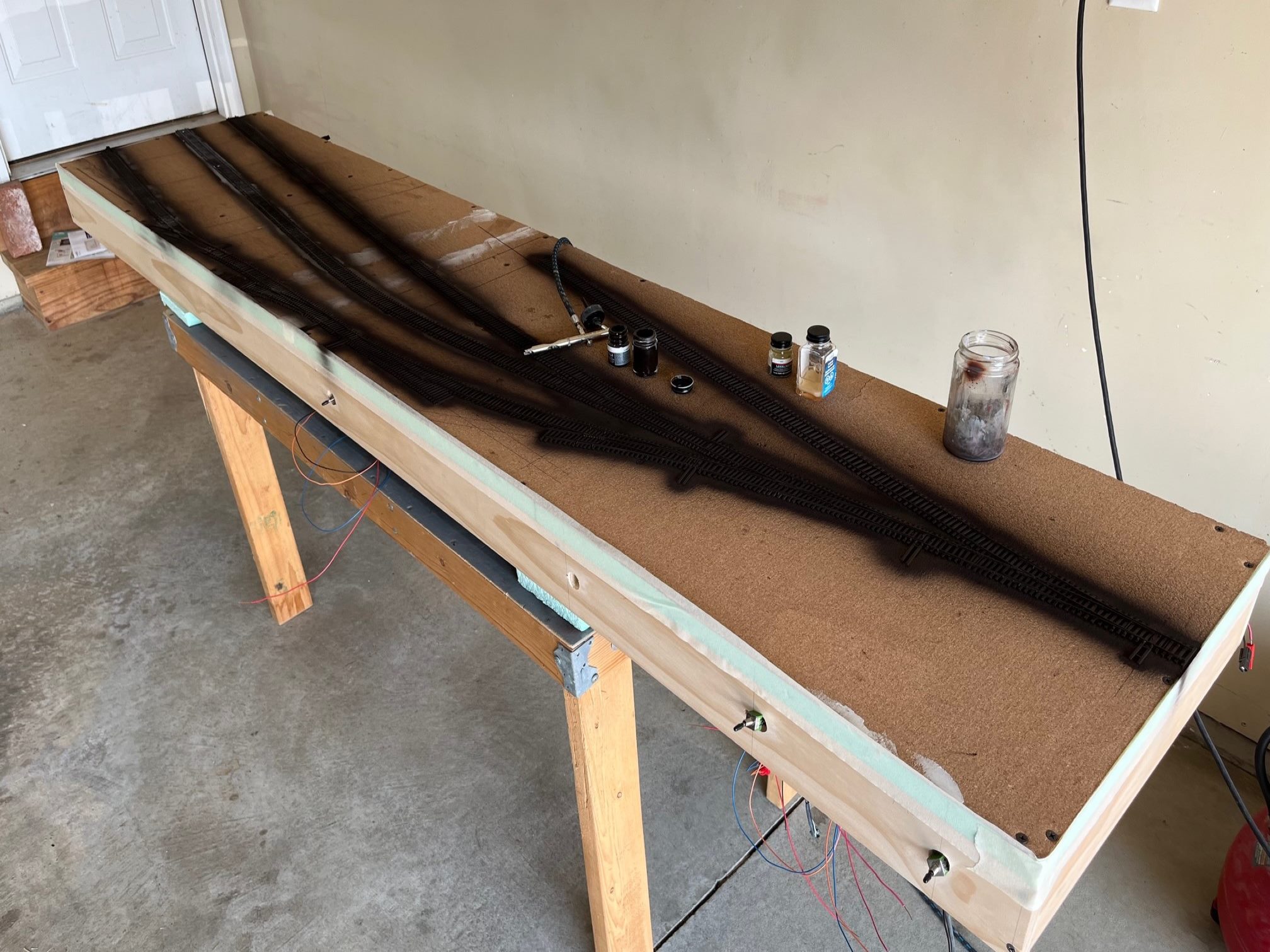 No. 186: Hermitage Road 2: Painting Track – Railroad Prototype Modeler